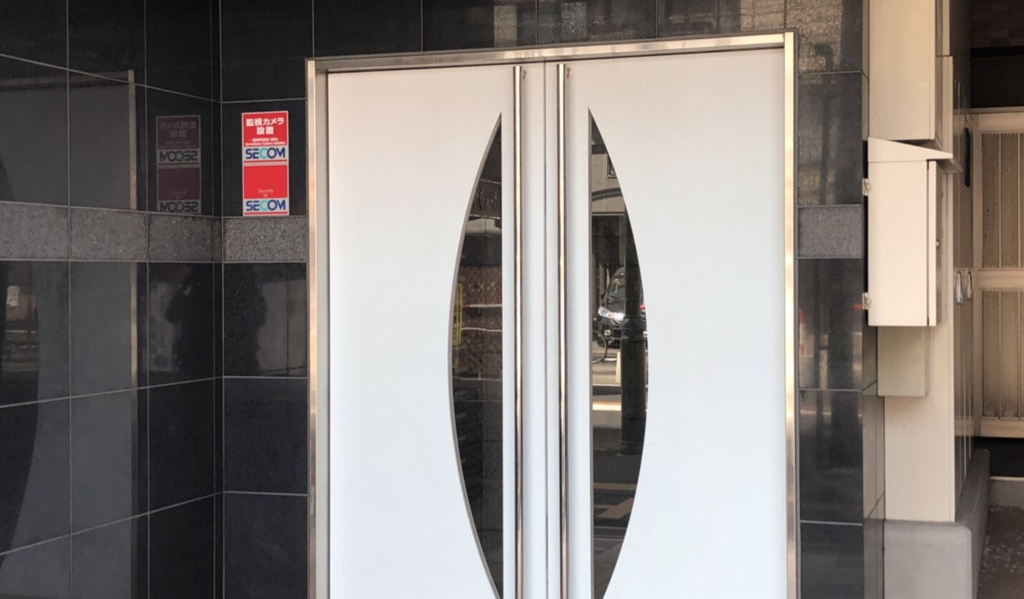 セコムやアルソックのステッカーだけ欲しい！シールの効果と入手方法 | ホームセキュリティの警備EX